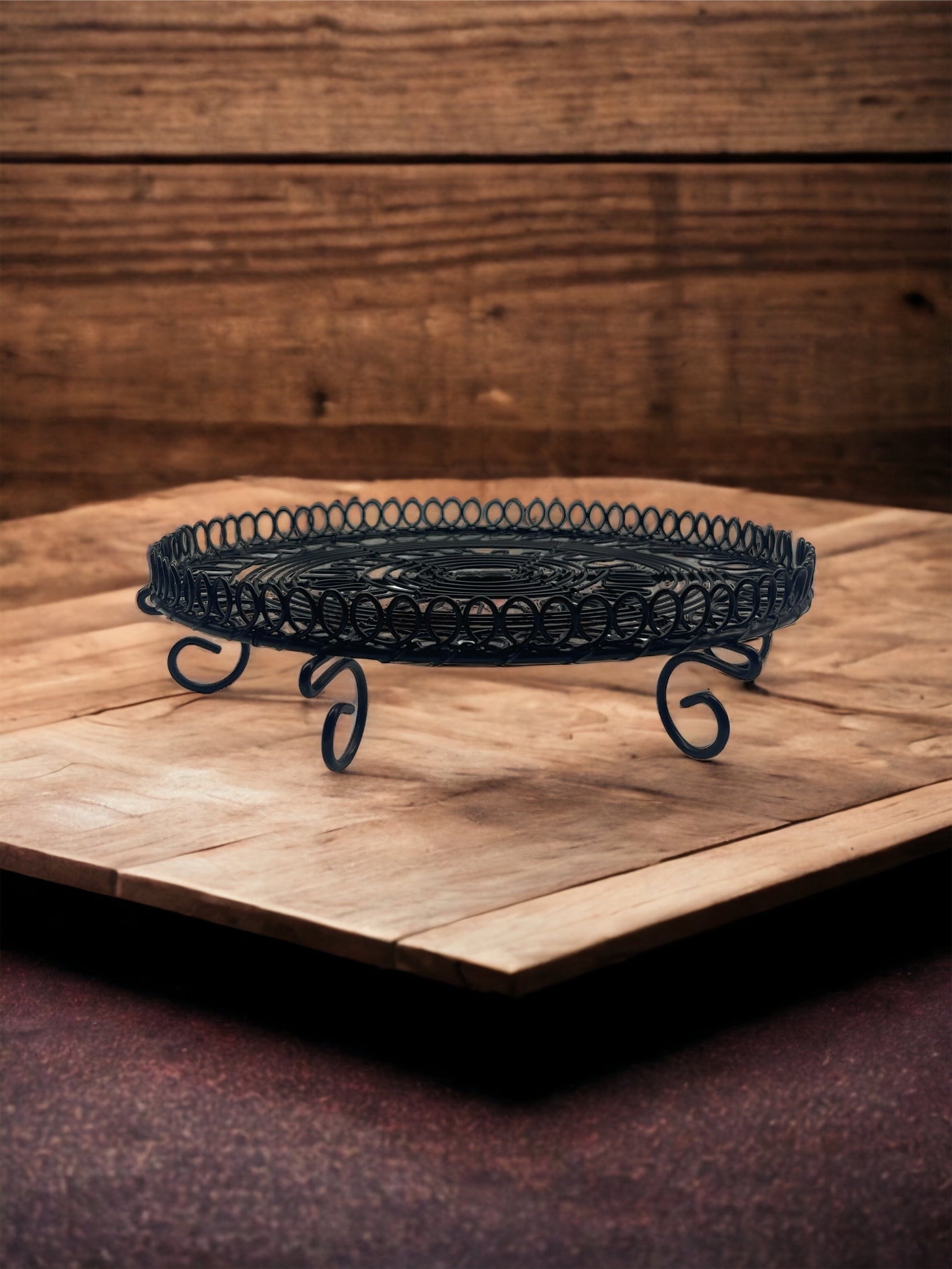 Cake Stand - Round Black Wire Low Med – rockhampton-vintage-hire